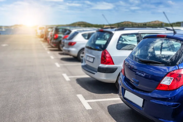 È possibile delimitare il posto auto di proprietà?