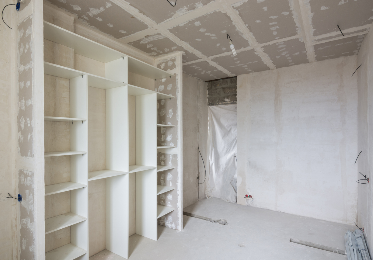 Cabina armadio in cartongesso: come realizzarla e quanto costa