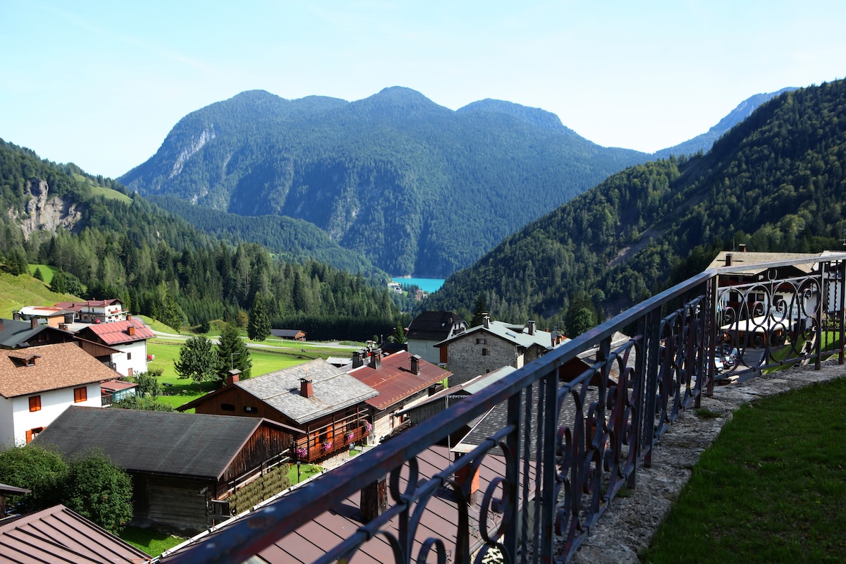 Carnia: where it is located, how to get there, and what to see